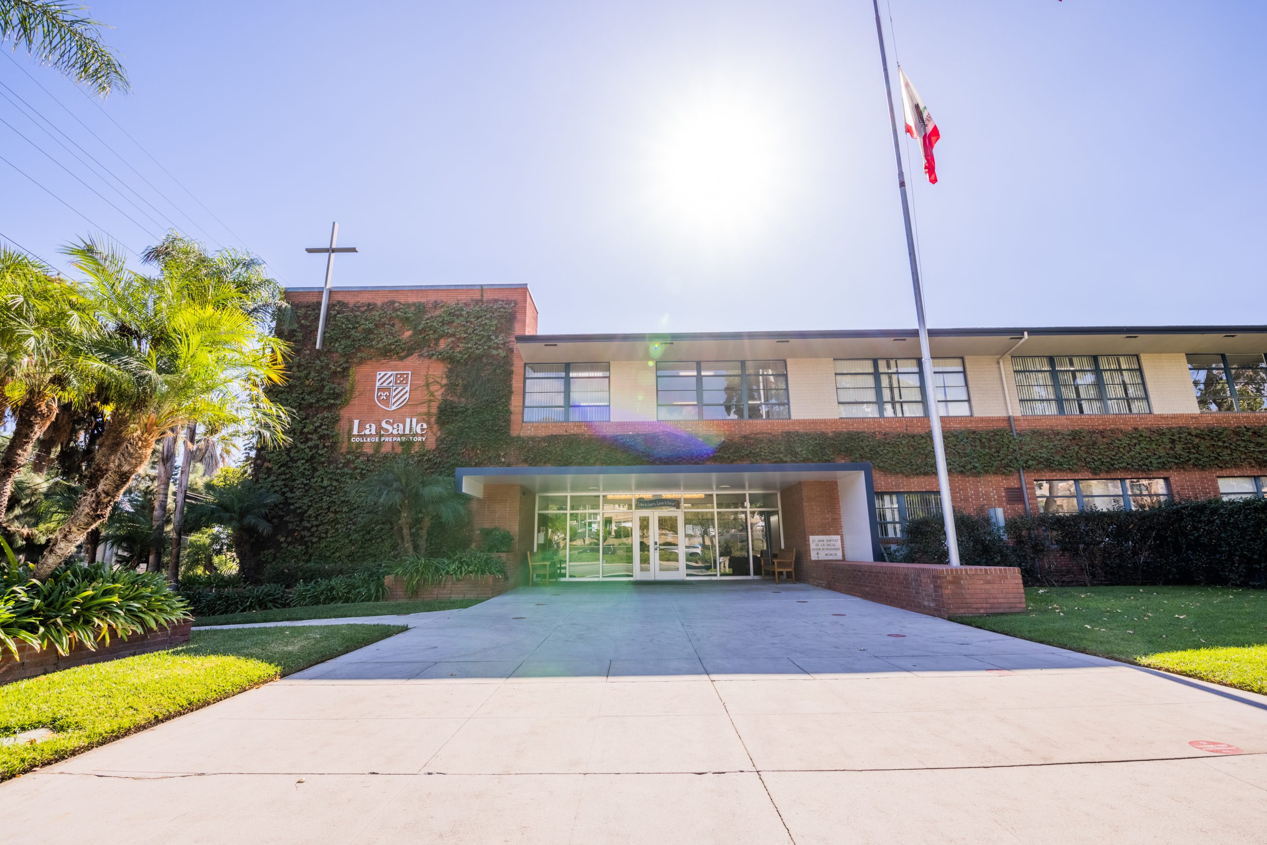 About Us - La Salle High School - Pasadena